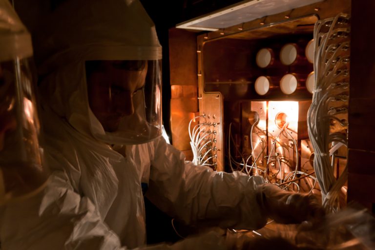 Testing Alternative Dark Matter Hypotesis With A Clock Mapping Ignorance